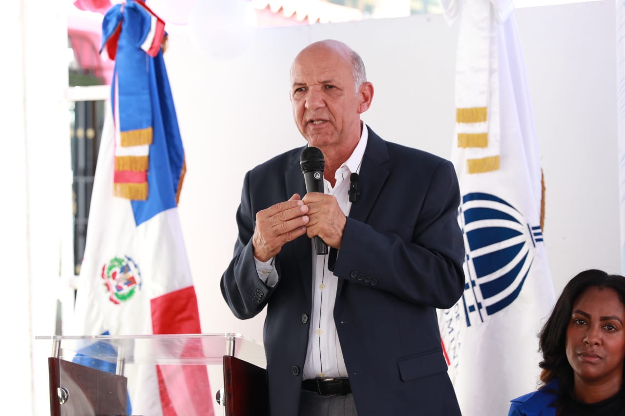 200 jóvenes de Las Guáranas son capacitados en programa “Verano Maker ...